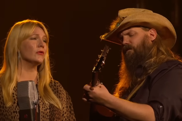 Chris Stapleton Performs “Whenever You Come Around” - Music Alley